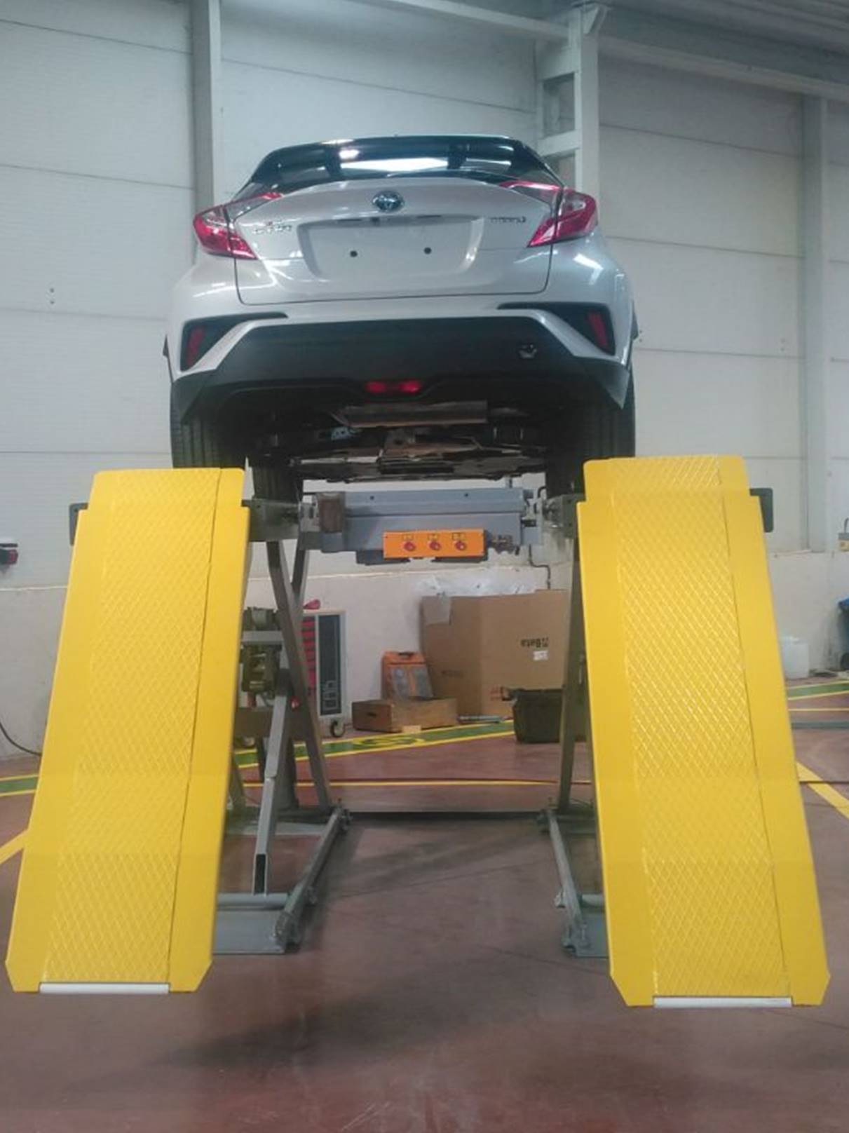 MAKAS LİFT DÜZ PLATFORMLU - PKW